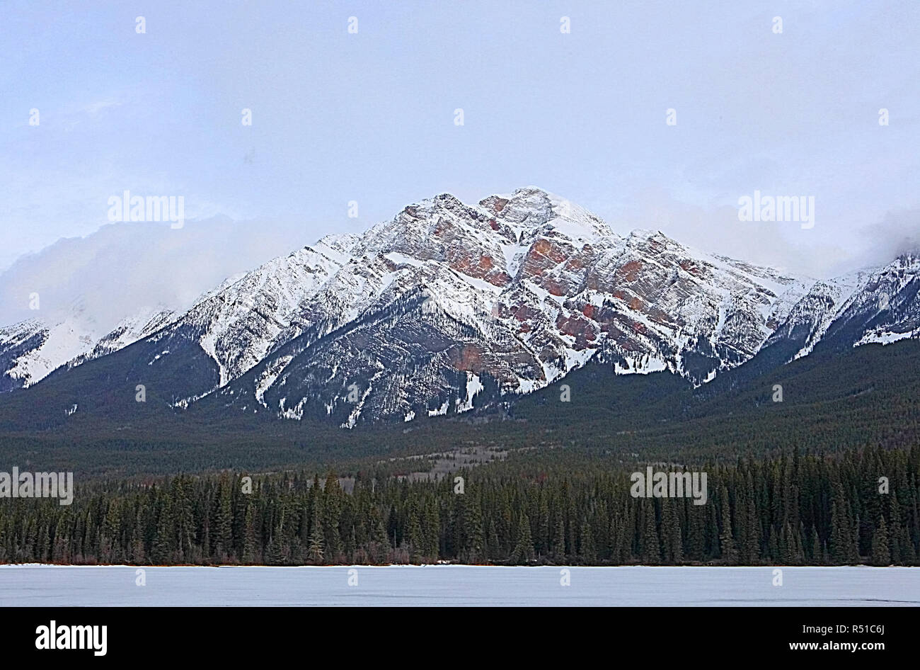 Pyramid mountain alberta hi-res stock photography and images - Alamy