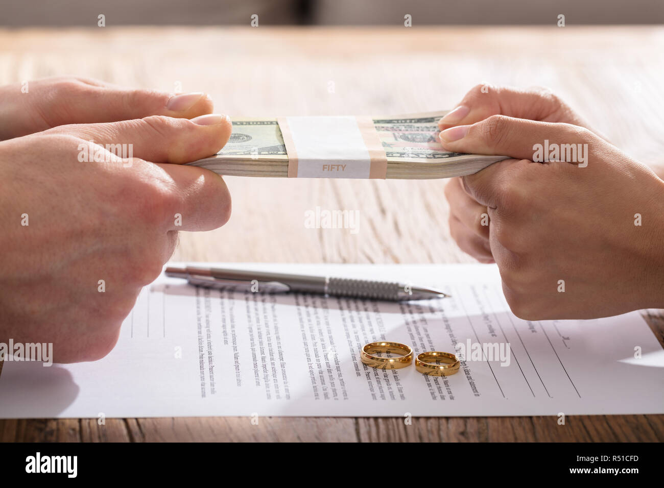 Couples agreement hi-res stock photography and images - Alamy