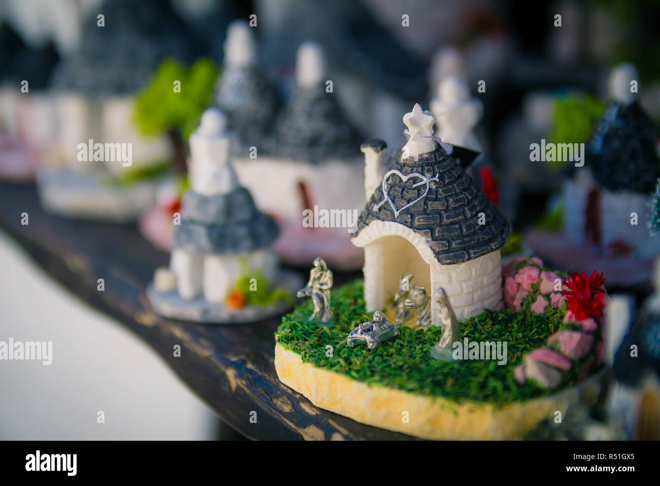 Trullo model house hi-res stock photography and images - Alamy