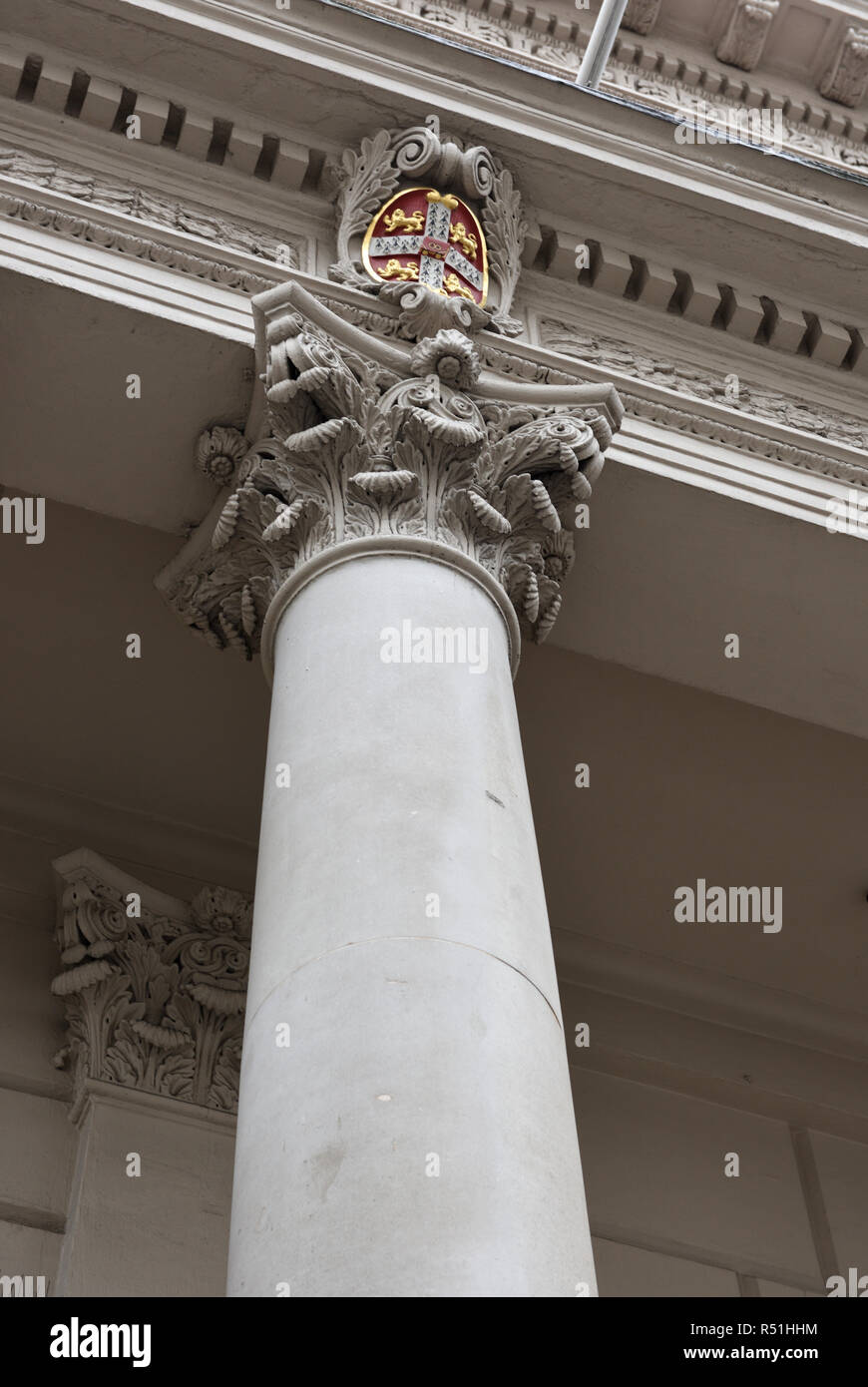 Pillar london hi-res stock photography and images - Alamy