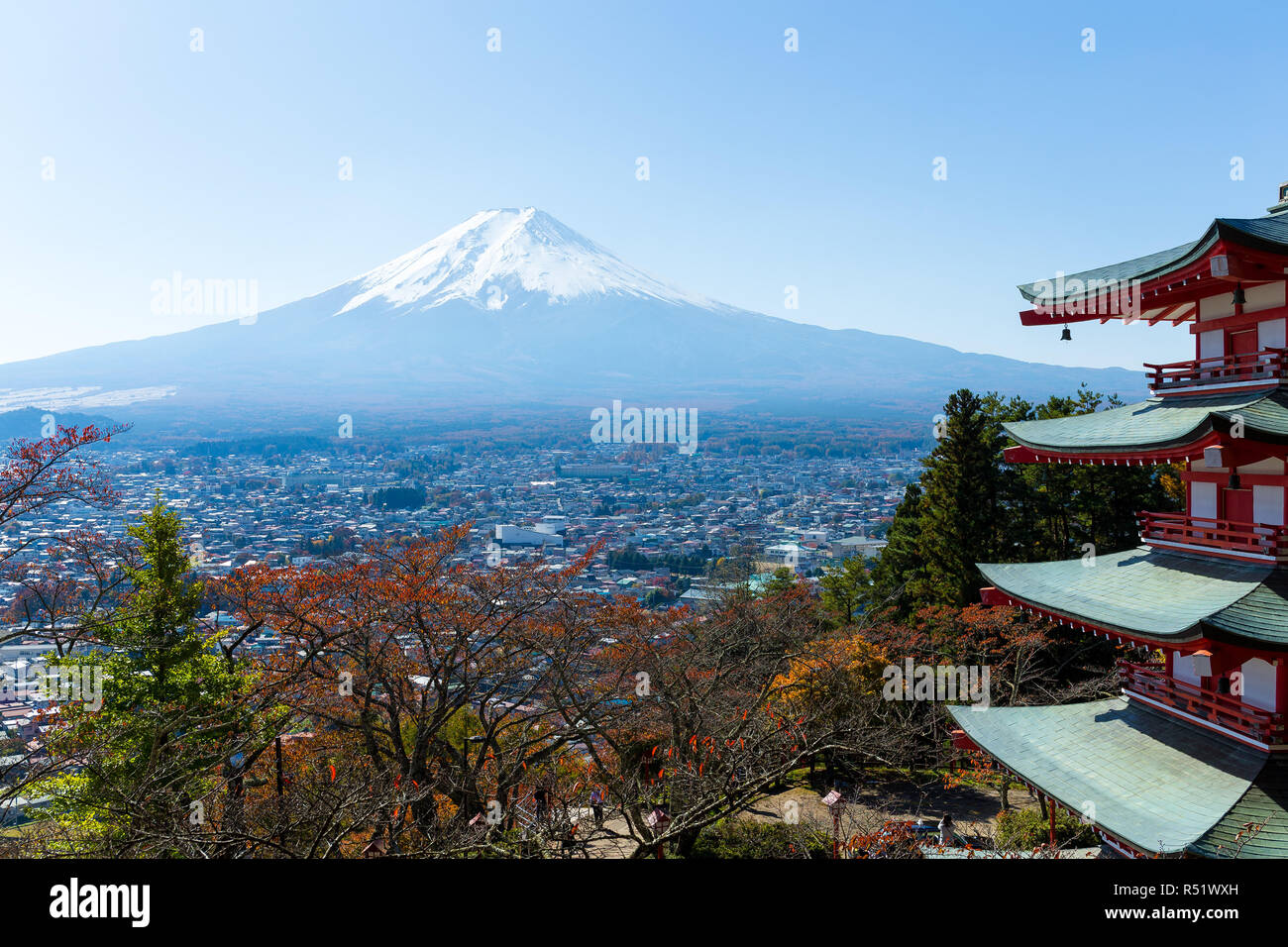 Mount Fuji and chureito pagoda Stock Photo - Alamy