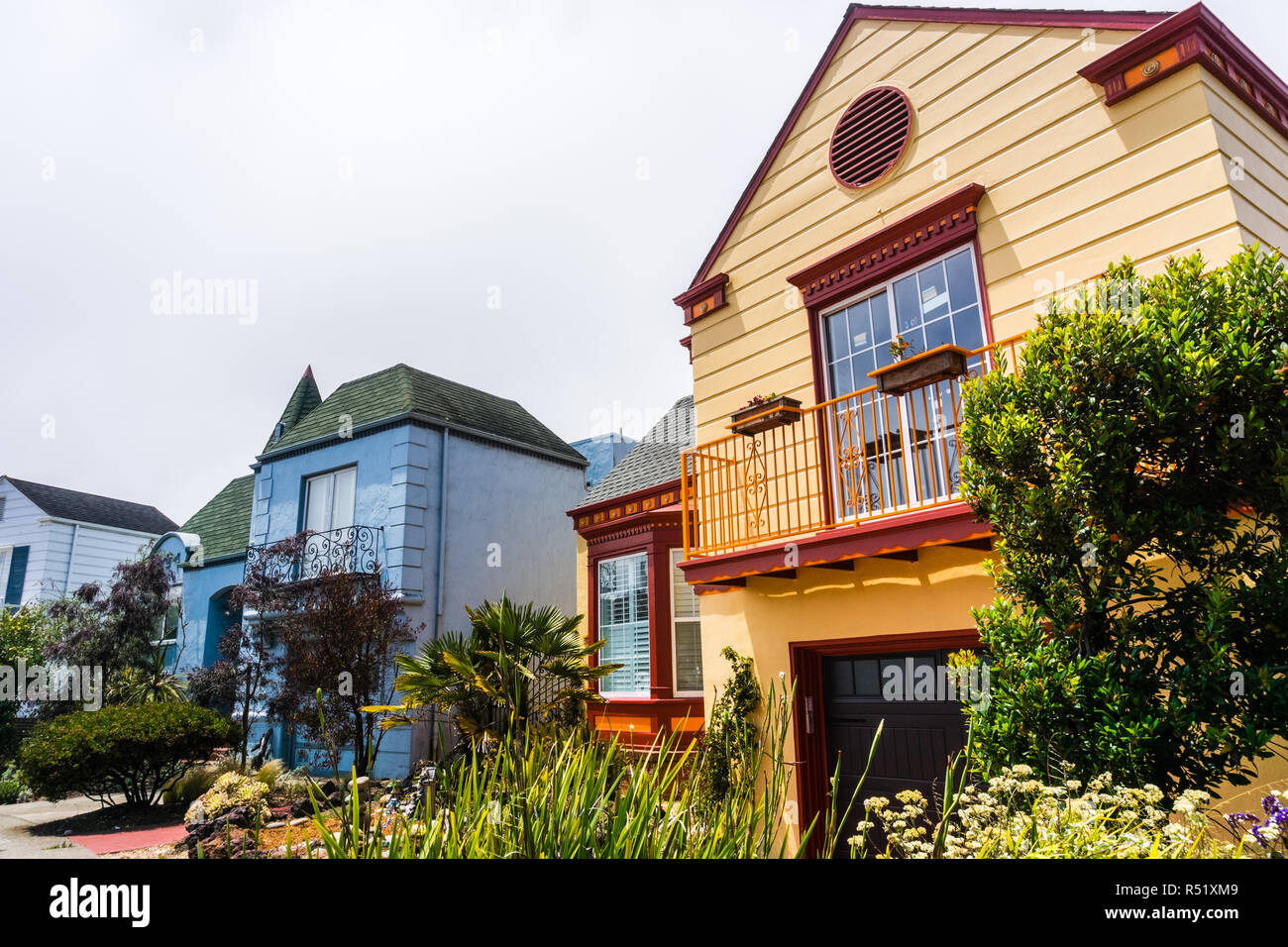 Street view of rows of houses in one of the San Francisco's residential ...