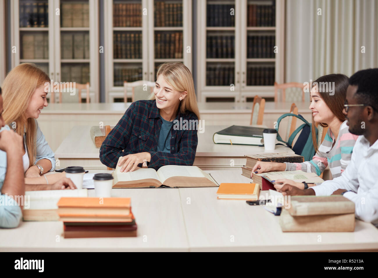 Reading university student union hi-res stock photography and images ...