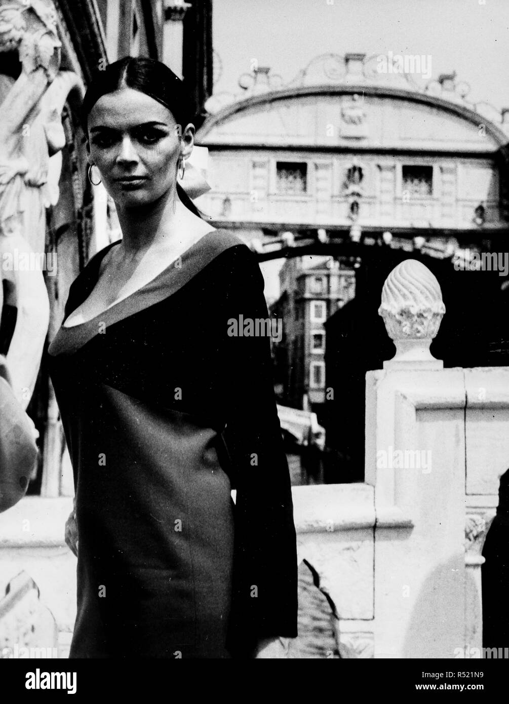 Barbara steele hi-res stock photography and images - Alamy