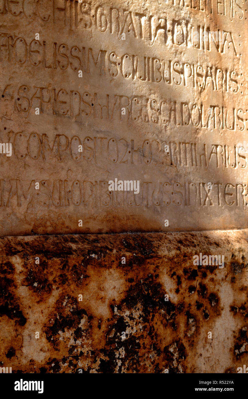 Words Carved In Stone Stock Photo Alamy words-carved-in-stone-stock-photo-alamy