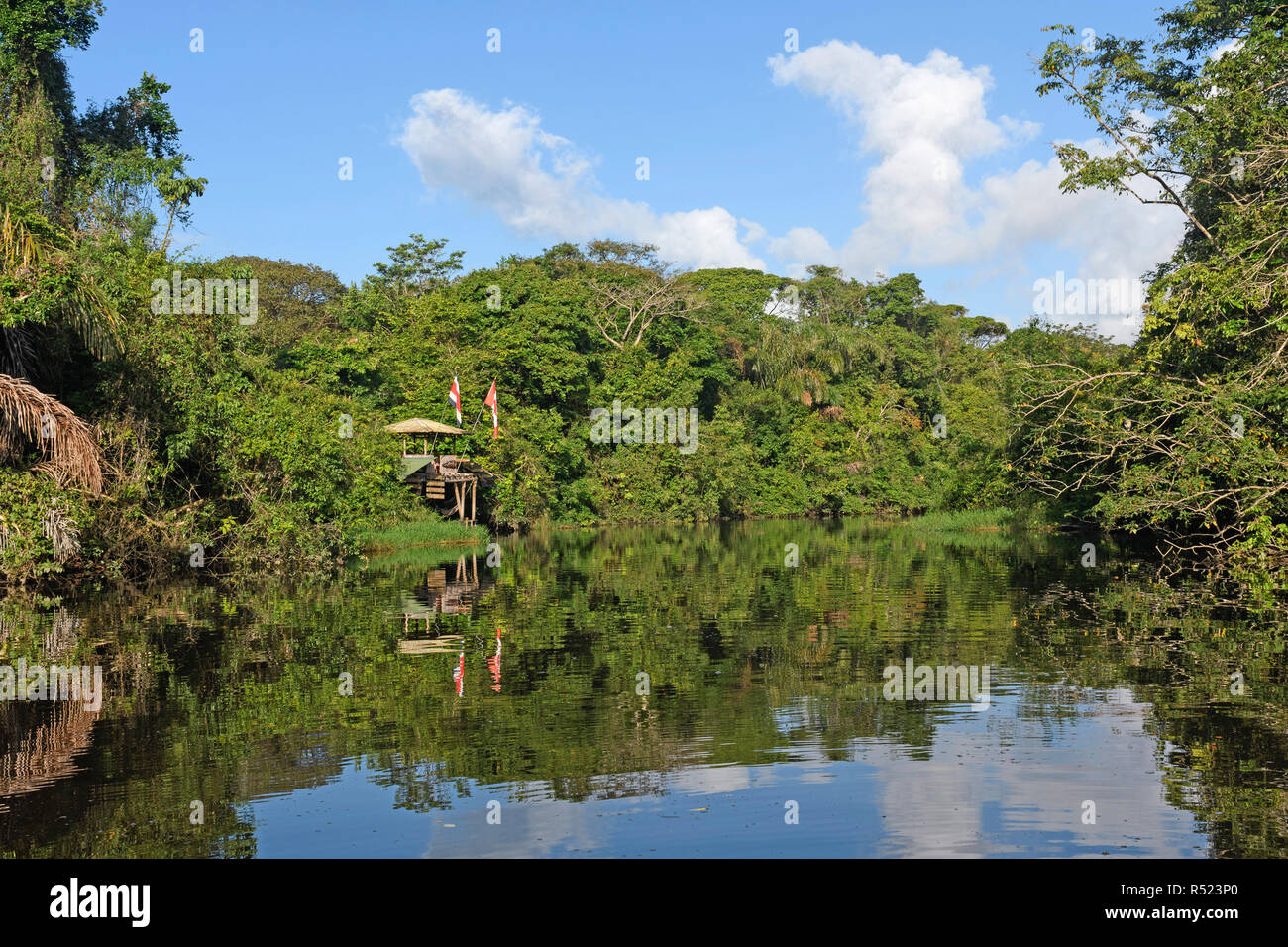 Rainforest research station hi-res stock photography and images - Alamy