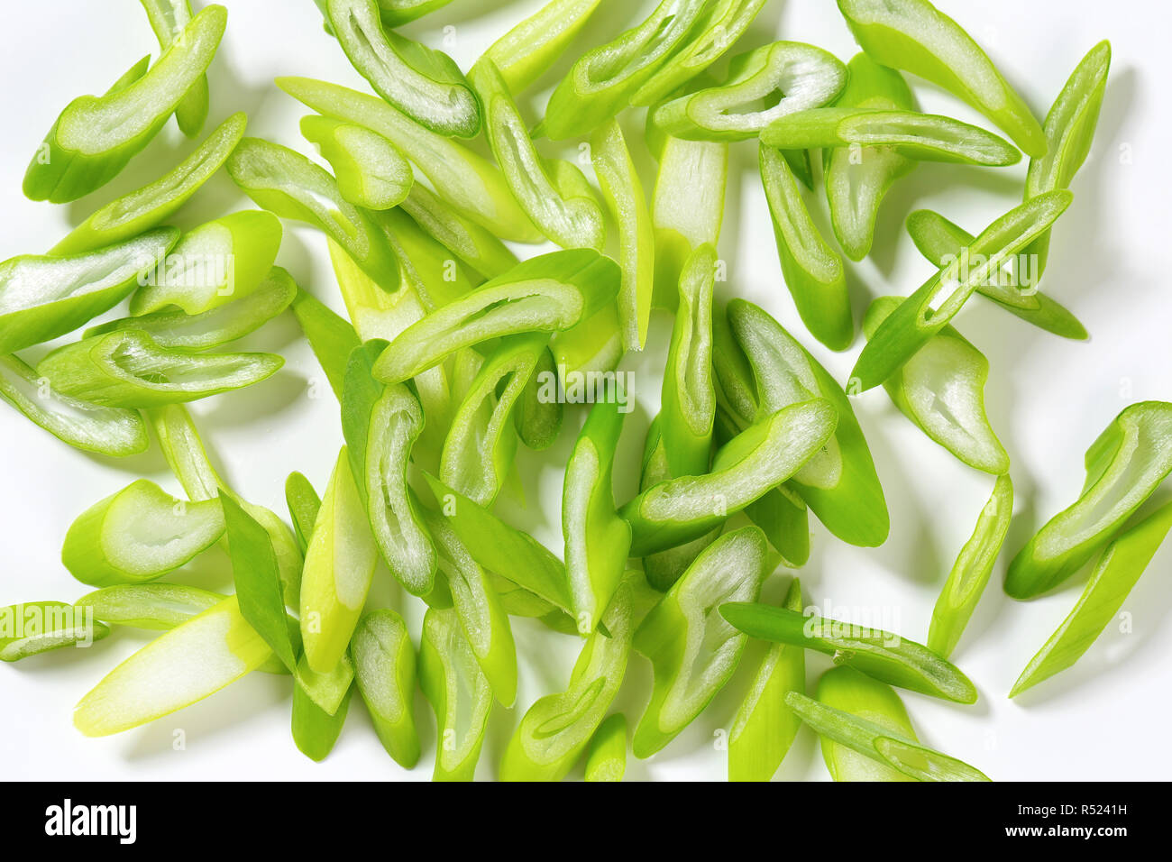 chopped spring onion Stock Photo - Alamy