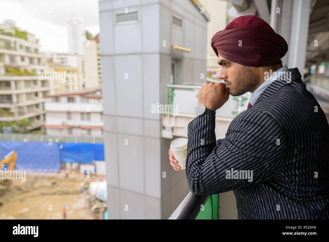 Indian construction industry hi-res stock photography and images - Alamy