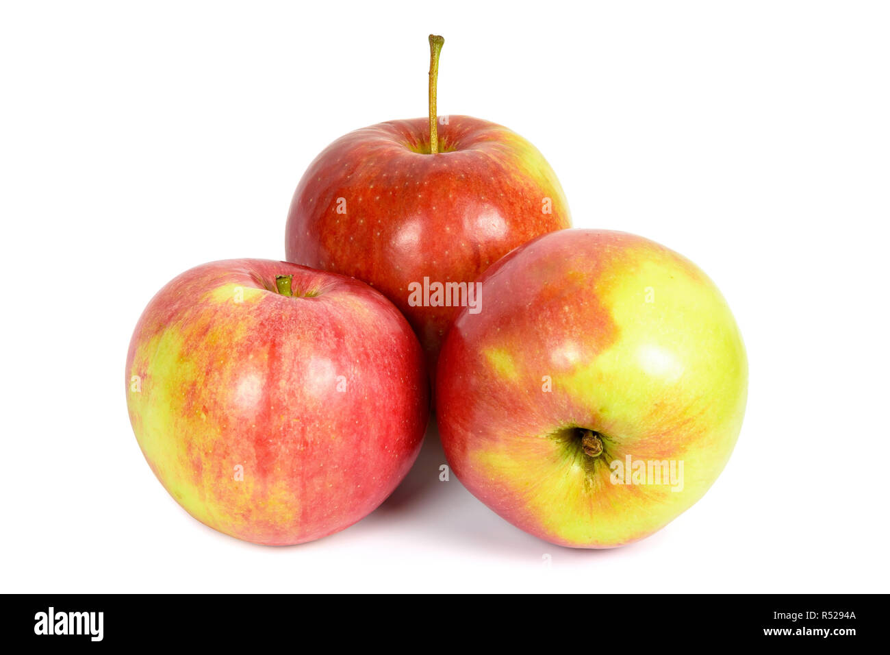 Pile organic red apples Cut Out Stock Images & Pictures - Alamy