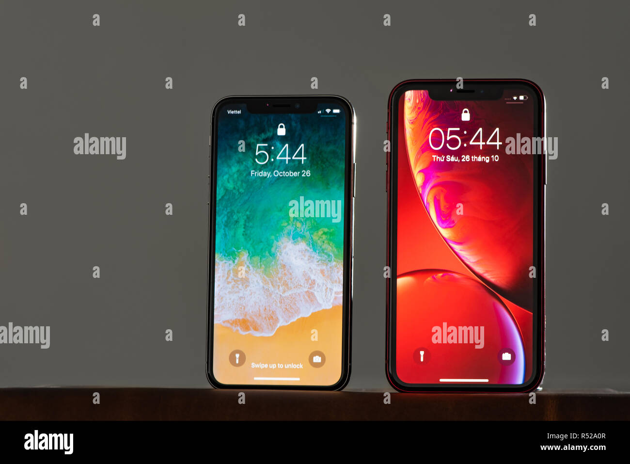 Apple iPhone XR Stock Photo - Alamy