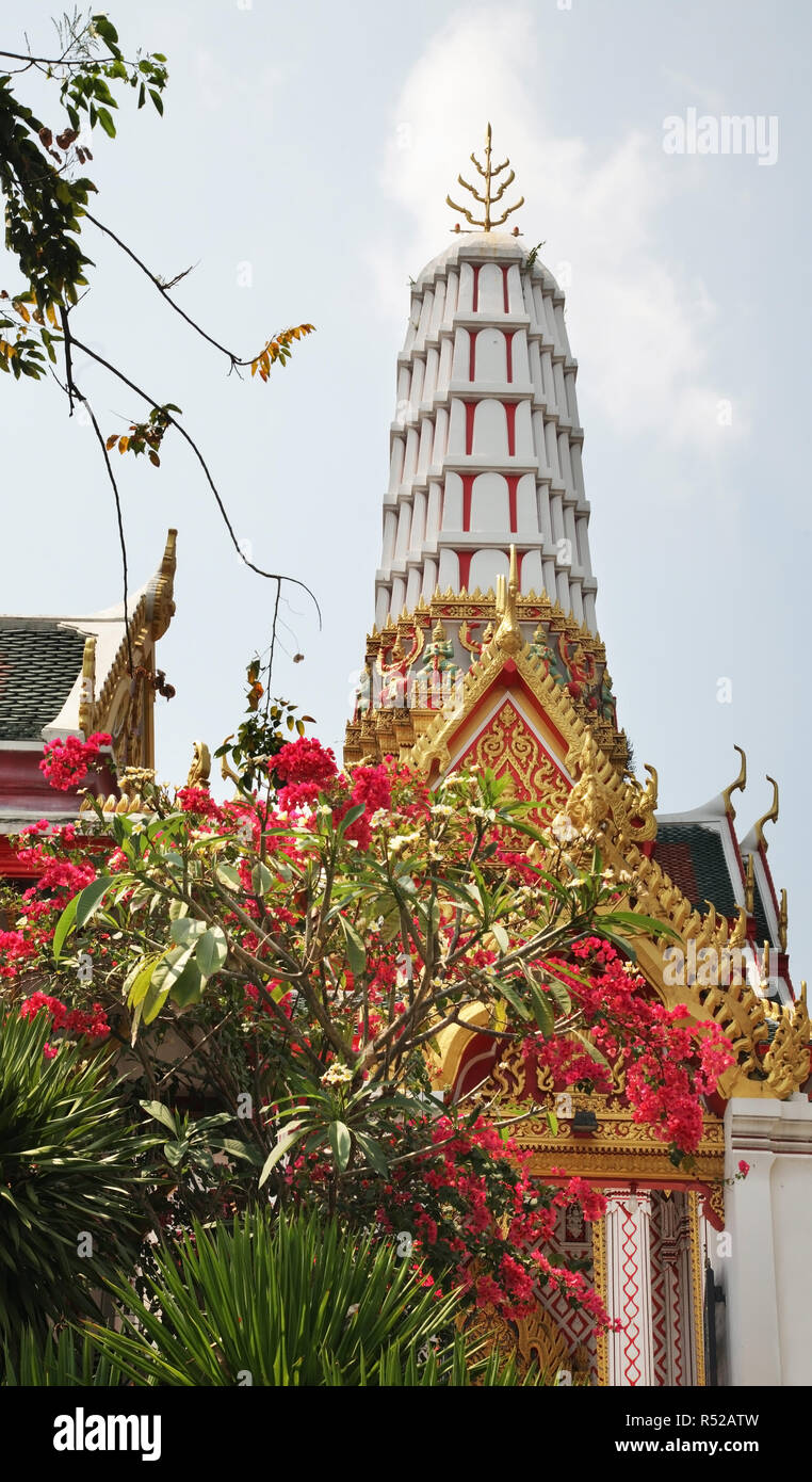 Wat chakkrawat ratchawat hi-res stock photography and images - Alamy
