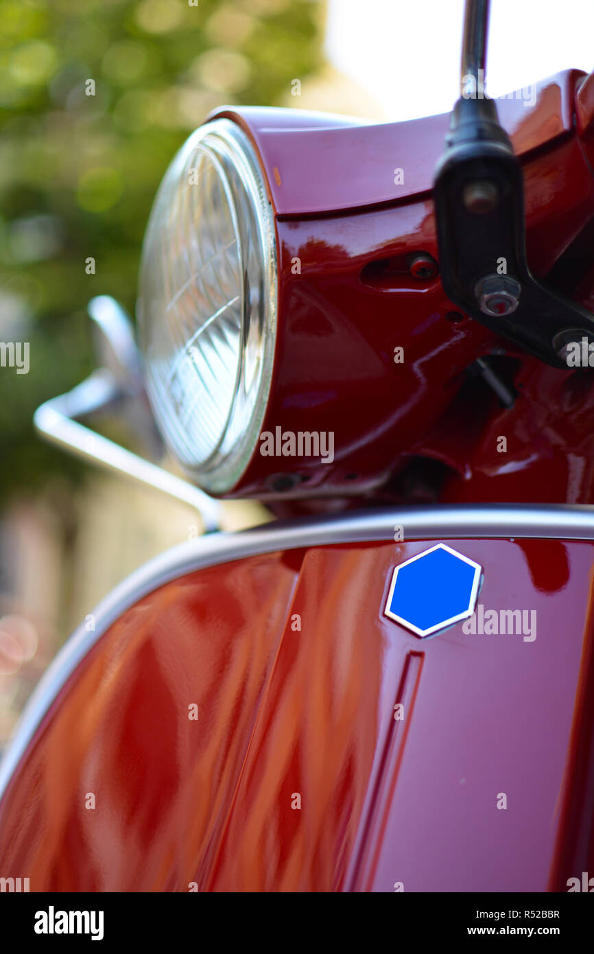 red retro motorcycle Stock Photo - Alamy