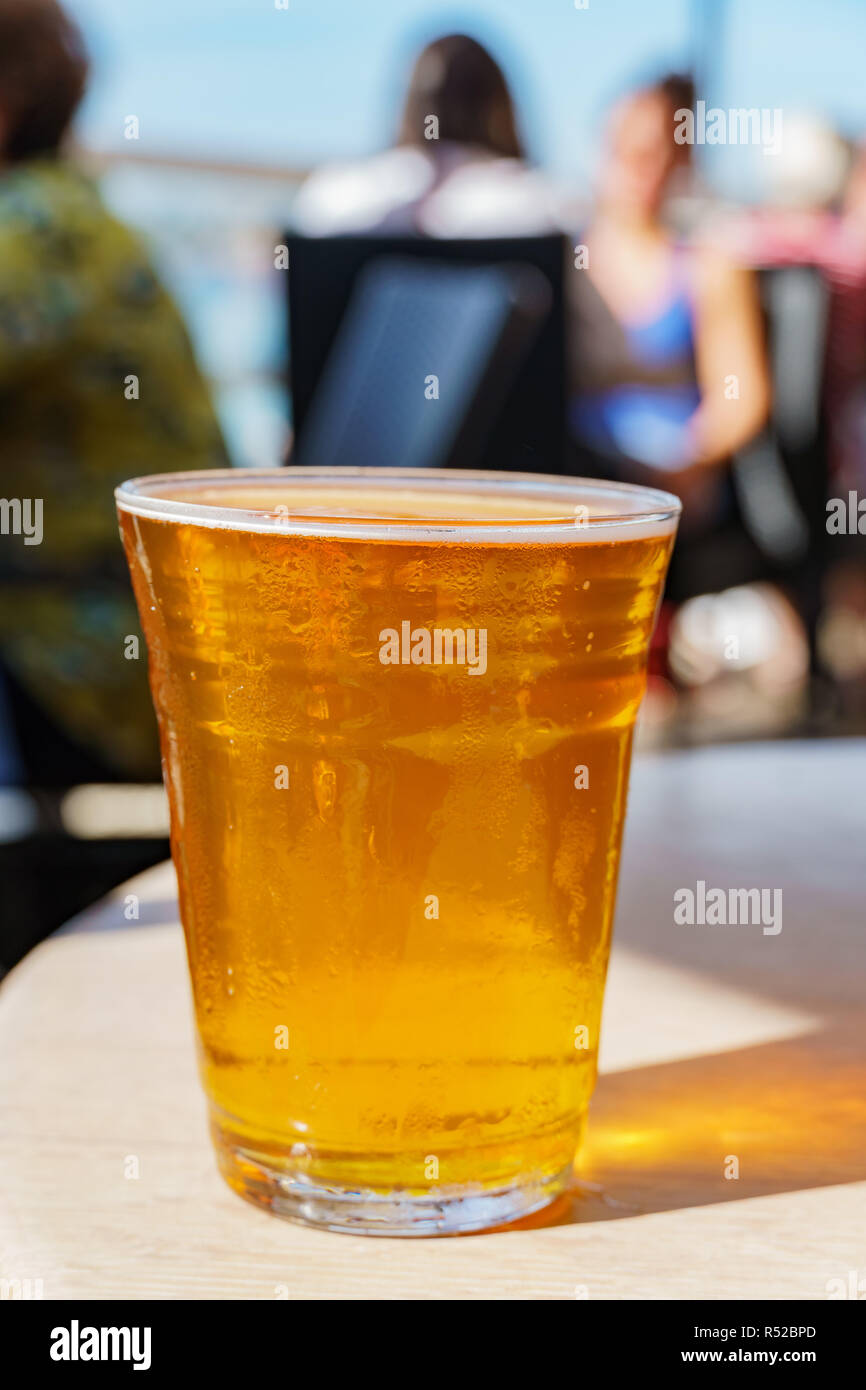 Cold beer beach hi-res stock photography and images - Alamy