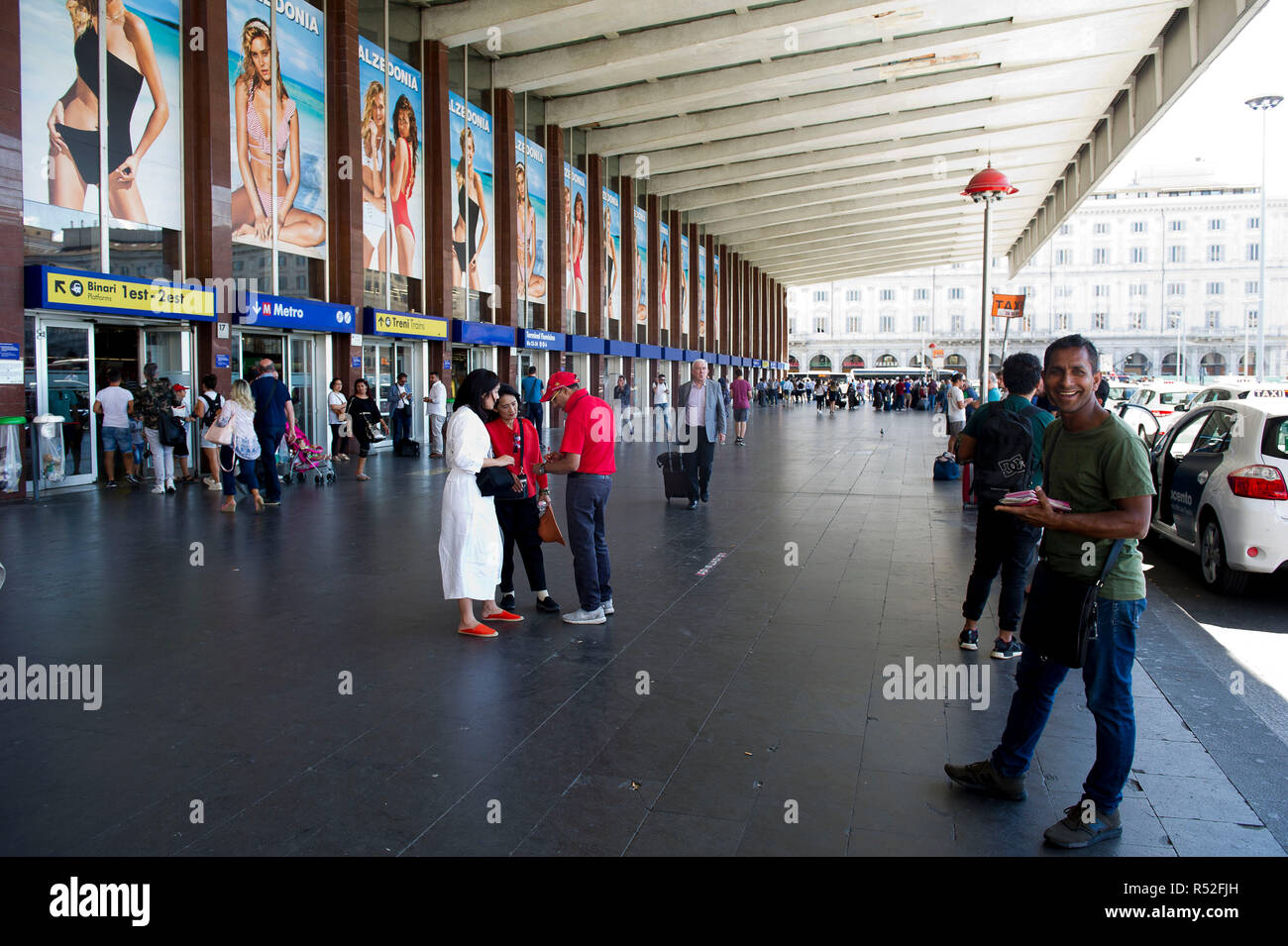 Stazione termini roma hi-res stock photography and images - Alamy