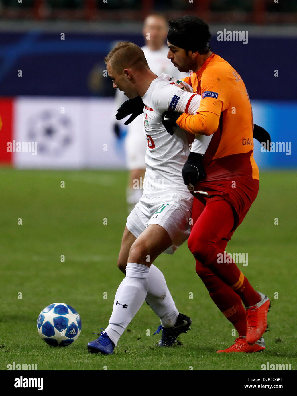 MOSCOW, RUSSIA - NOVEMBER 28: Dmitri Barinov (L) of FC Lokomotiv Moscow ...
