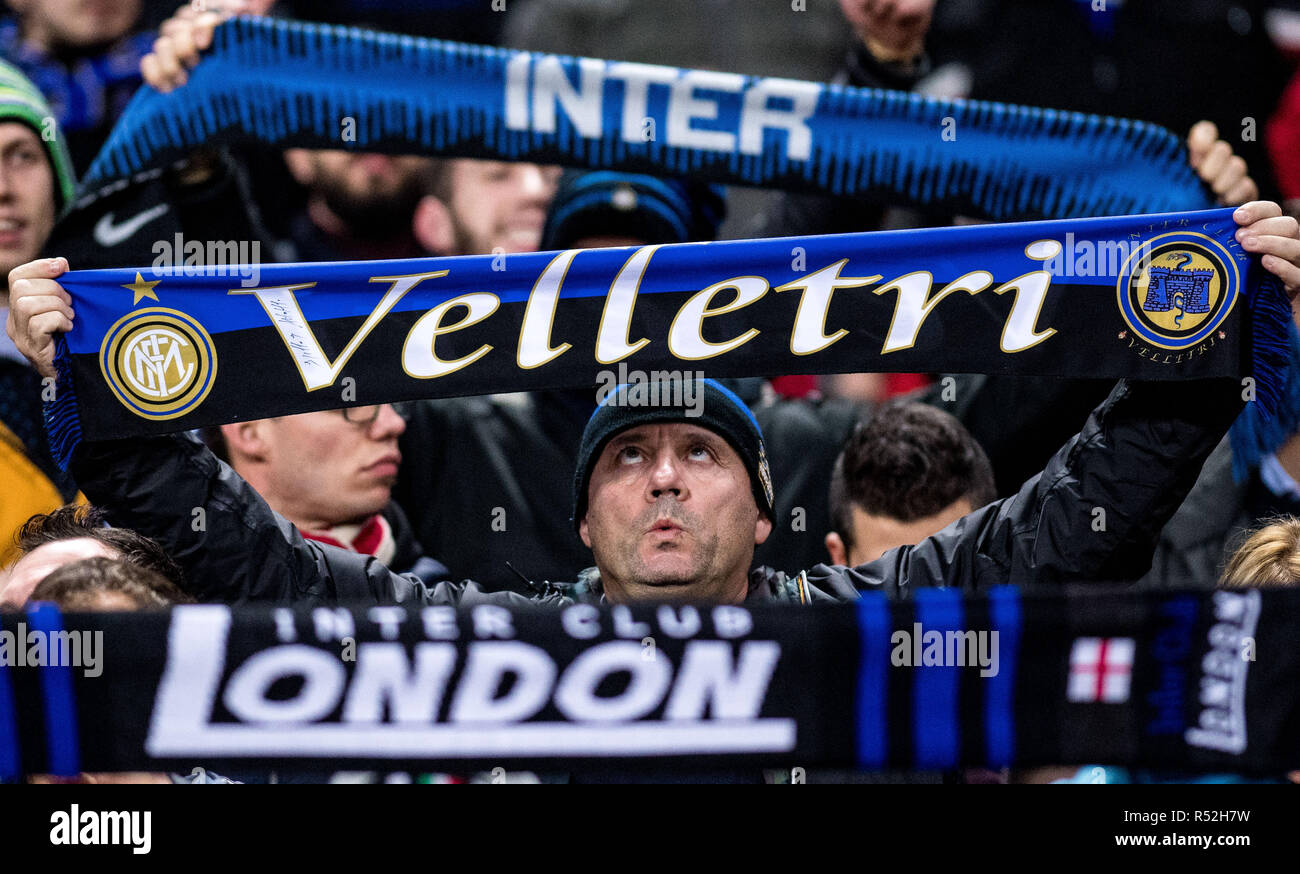 LONDON, ENGLAND - NOVEMBER 28: FC Internazionale fan during the Group B ...