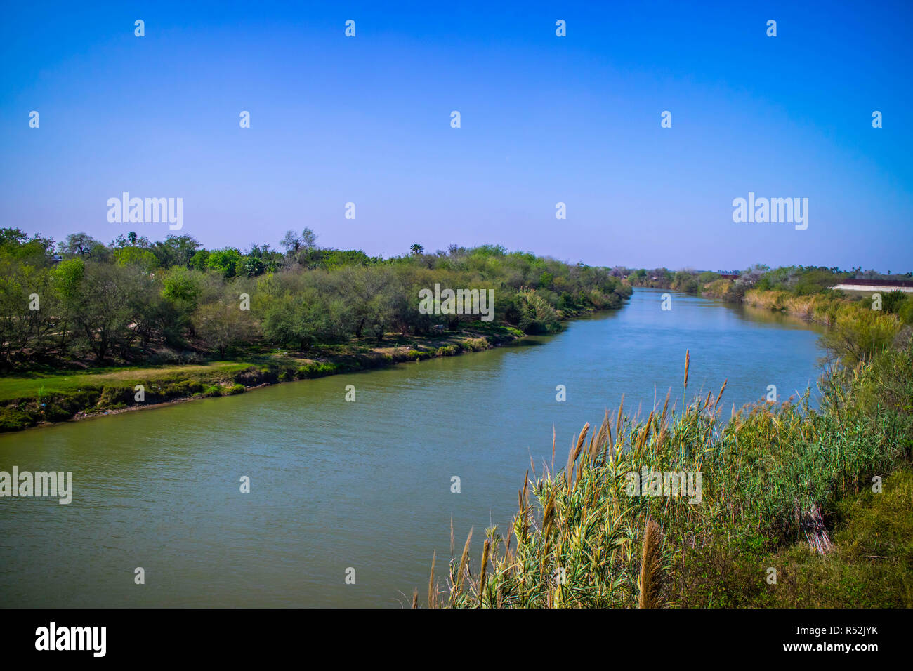 Mexico United States Border High Resolution Stock Photography and ...