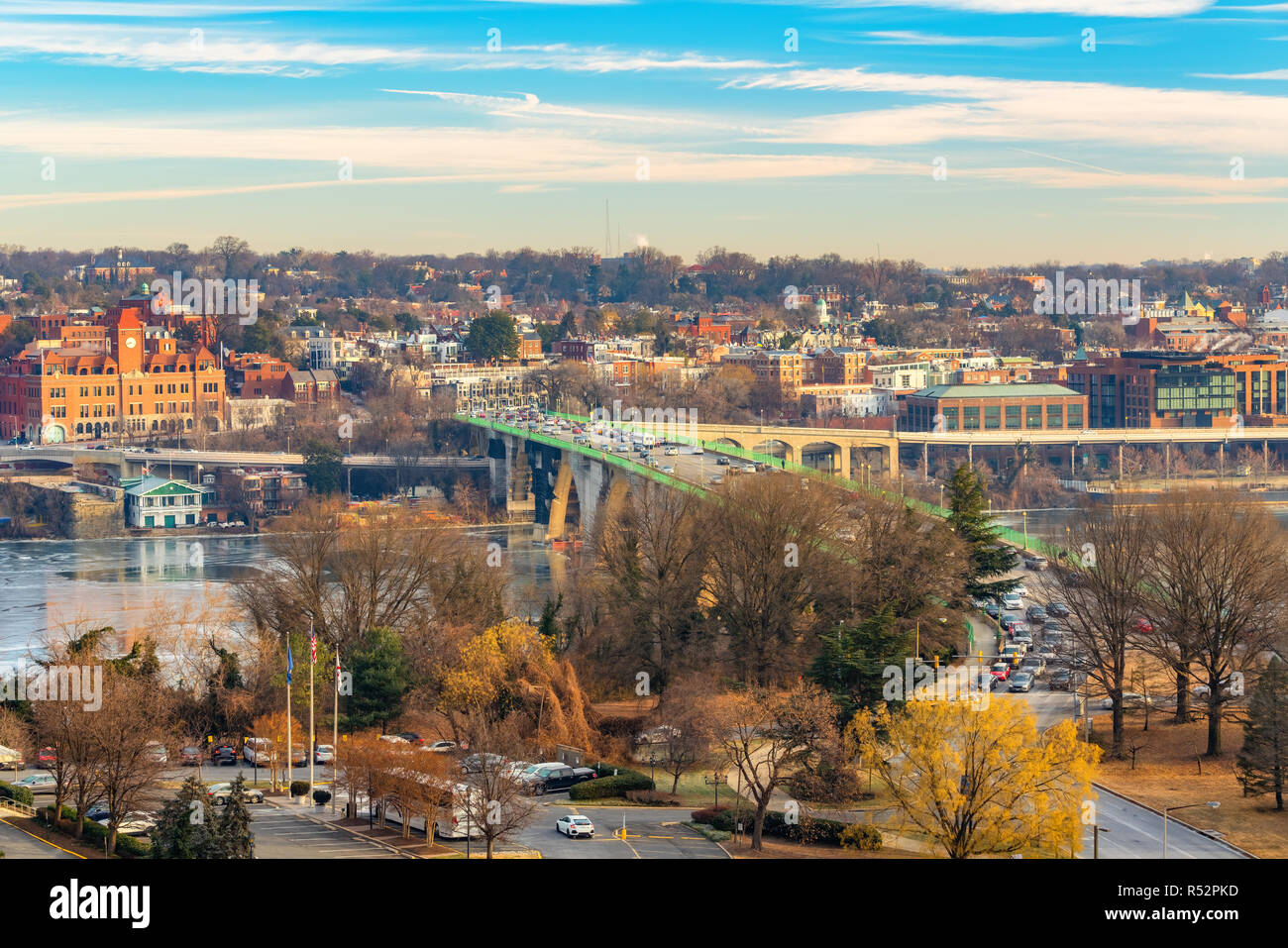 Traffic moving on bridge hi-res stock photography and images - Alamy