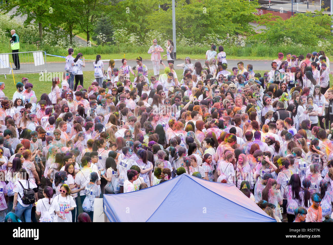 Student students throwing hi-res stock photography and images - Alamy