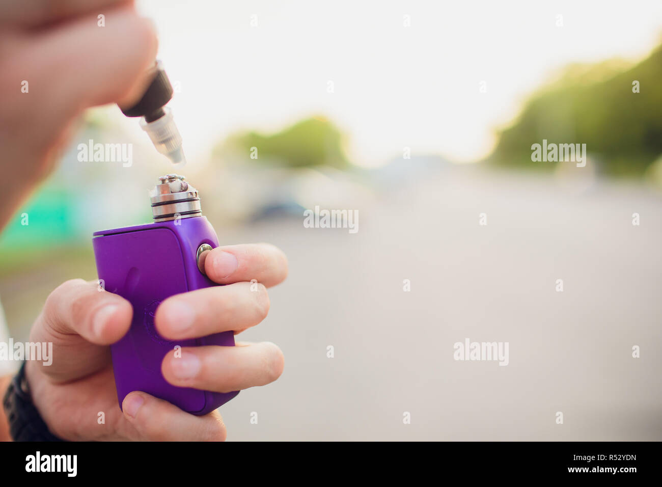 Drippingatomizer hi-res stock photography and images - Alamy
