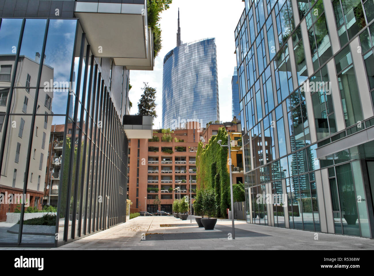 Unicredit building hi-res stock photography and images - Alamy