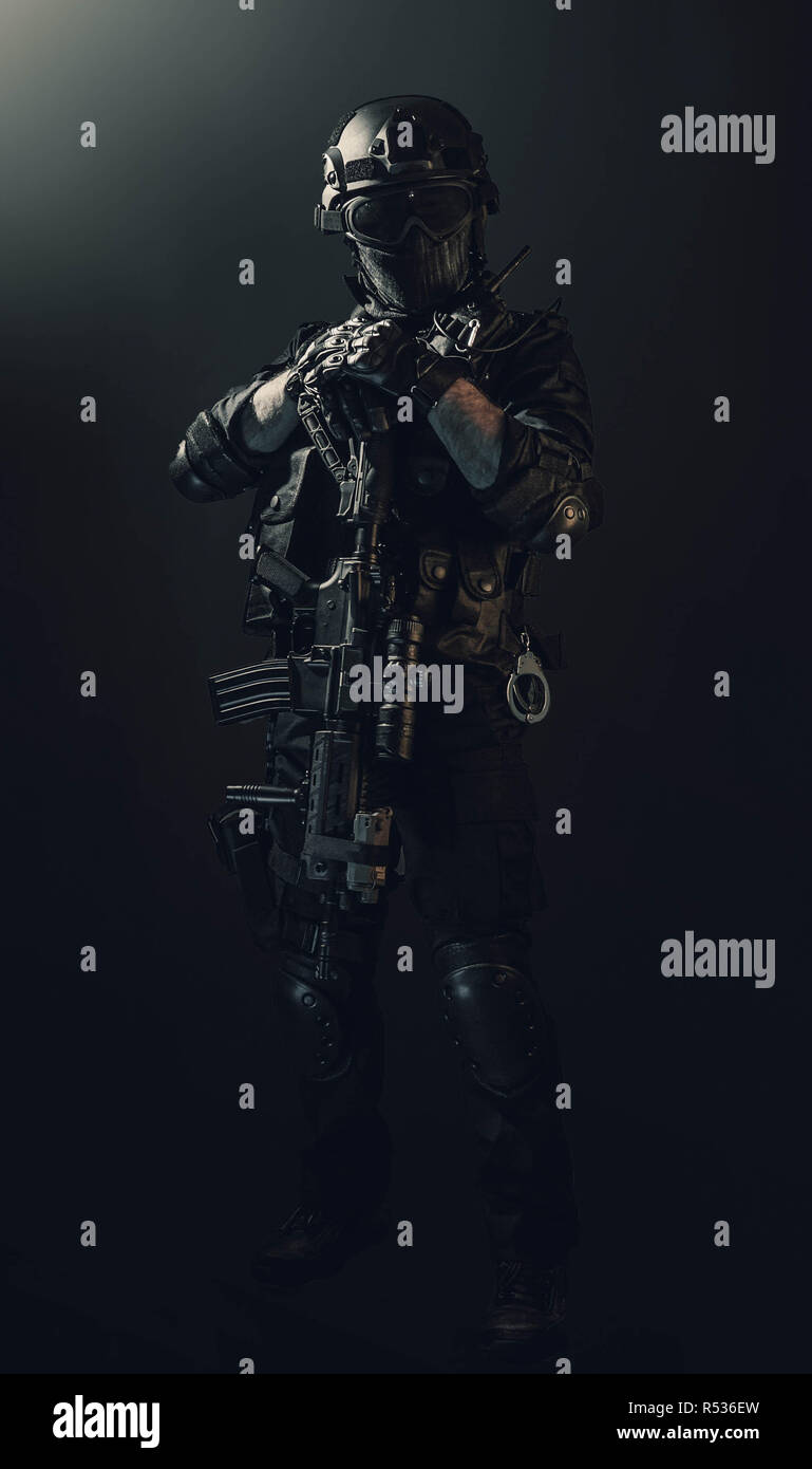 special forces soldier police, swat team member Stock Photo - Alamy