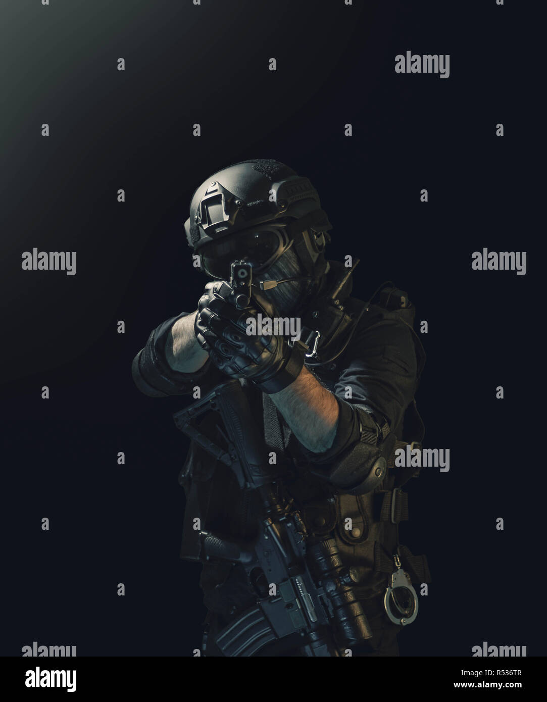 special forces soldier police, swat team member Stock Photo - Alamy