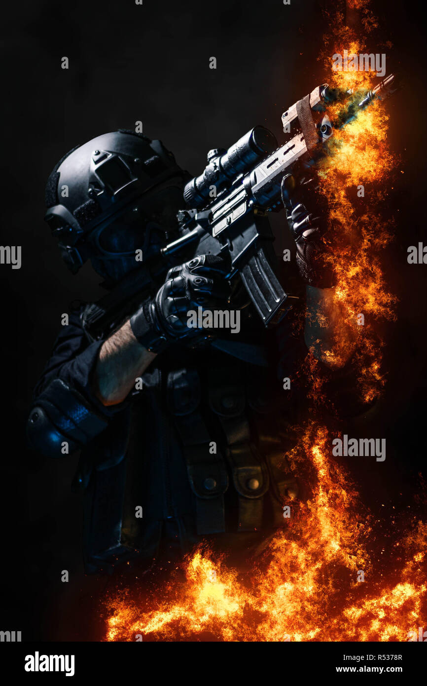 Swat team hi-res stock photography and images - Alamy