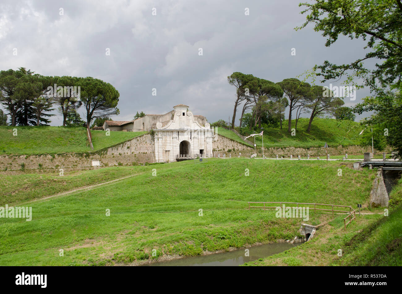 Renaissance fortifications hi-res stock photography and images - Alamy
