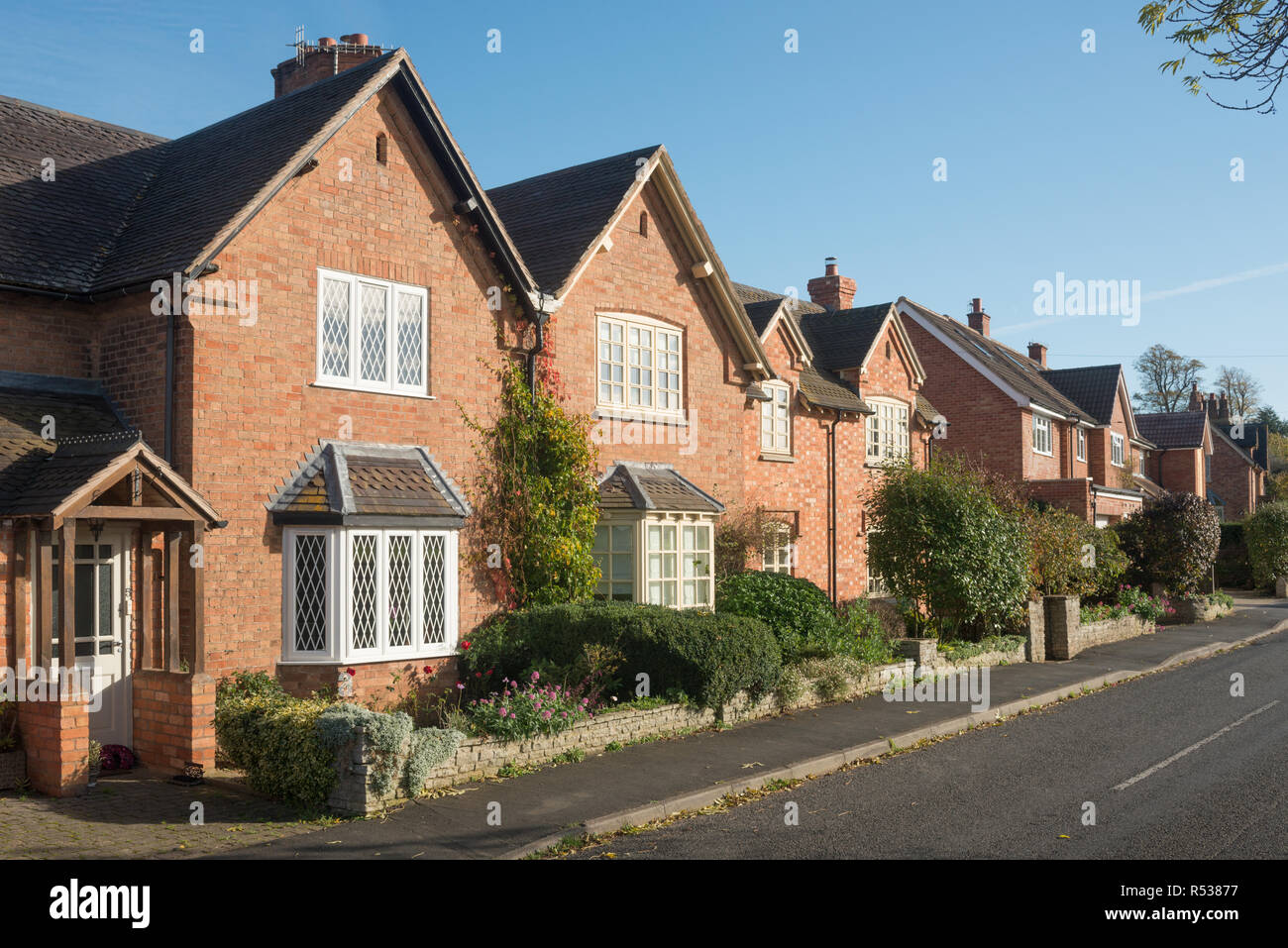Victorian properties hi-res stock photography and images - Alamy