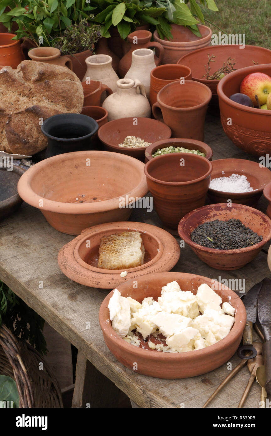 Ancient roman kitchen hi-res stock photography and images - Alamy