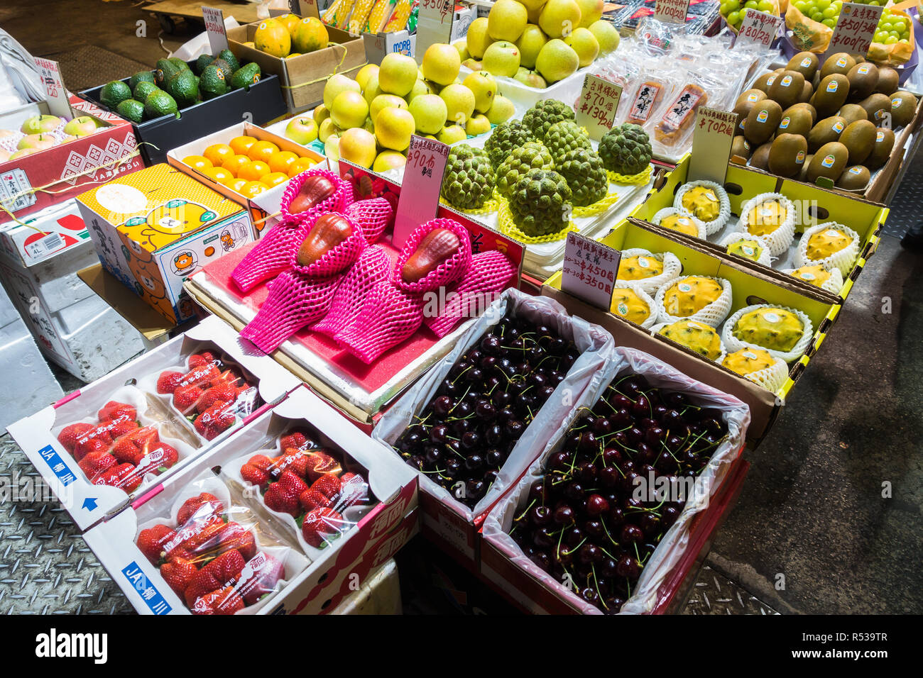 Mongkok hong kong durian fruit hi-res stock photography and images - Alamy