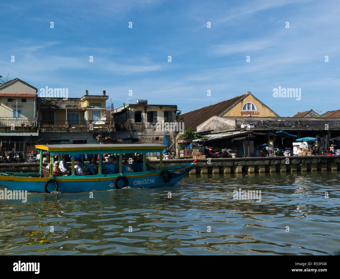 Sampan Boat High Resolution Stock Photography and Images - Alamy