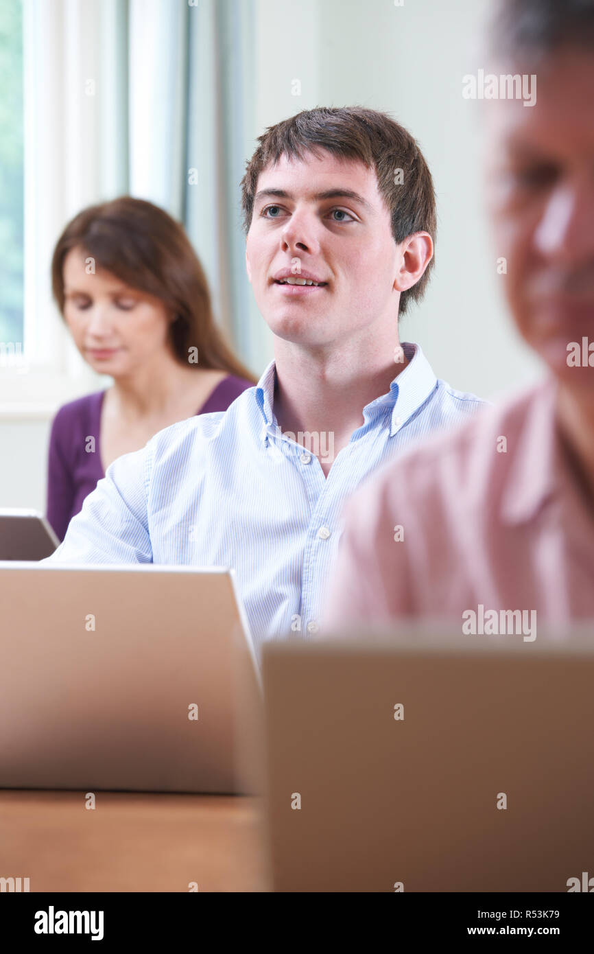 Adult classroom training hi-res stock photography and images - Alamy