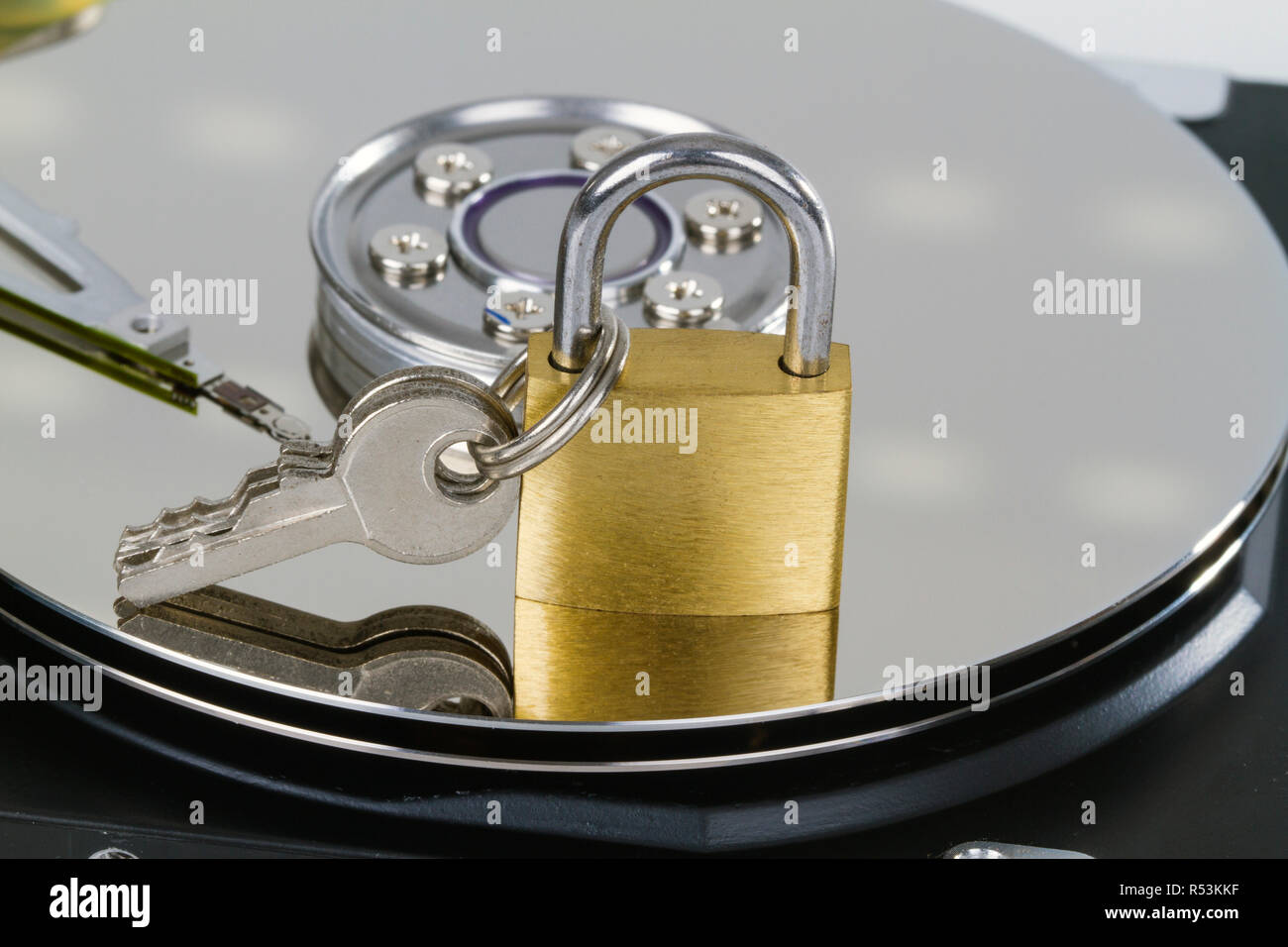 Data protection magnetic hi-res stock photography and images - Alamy