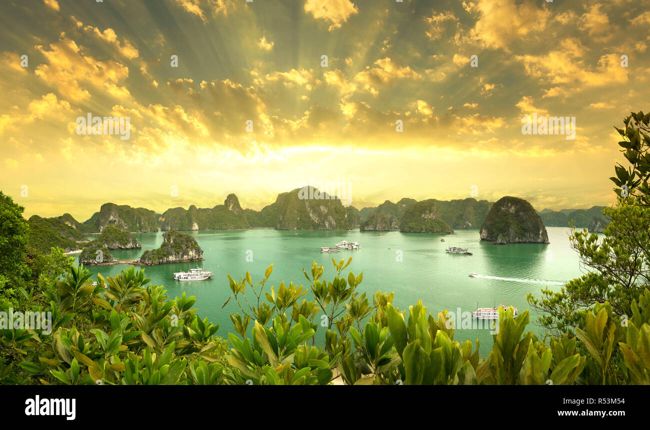 Sunset at Ha Long Bay Hanoi, Vietnam Stock Photo - Alamy