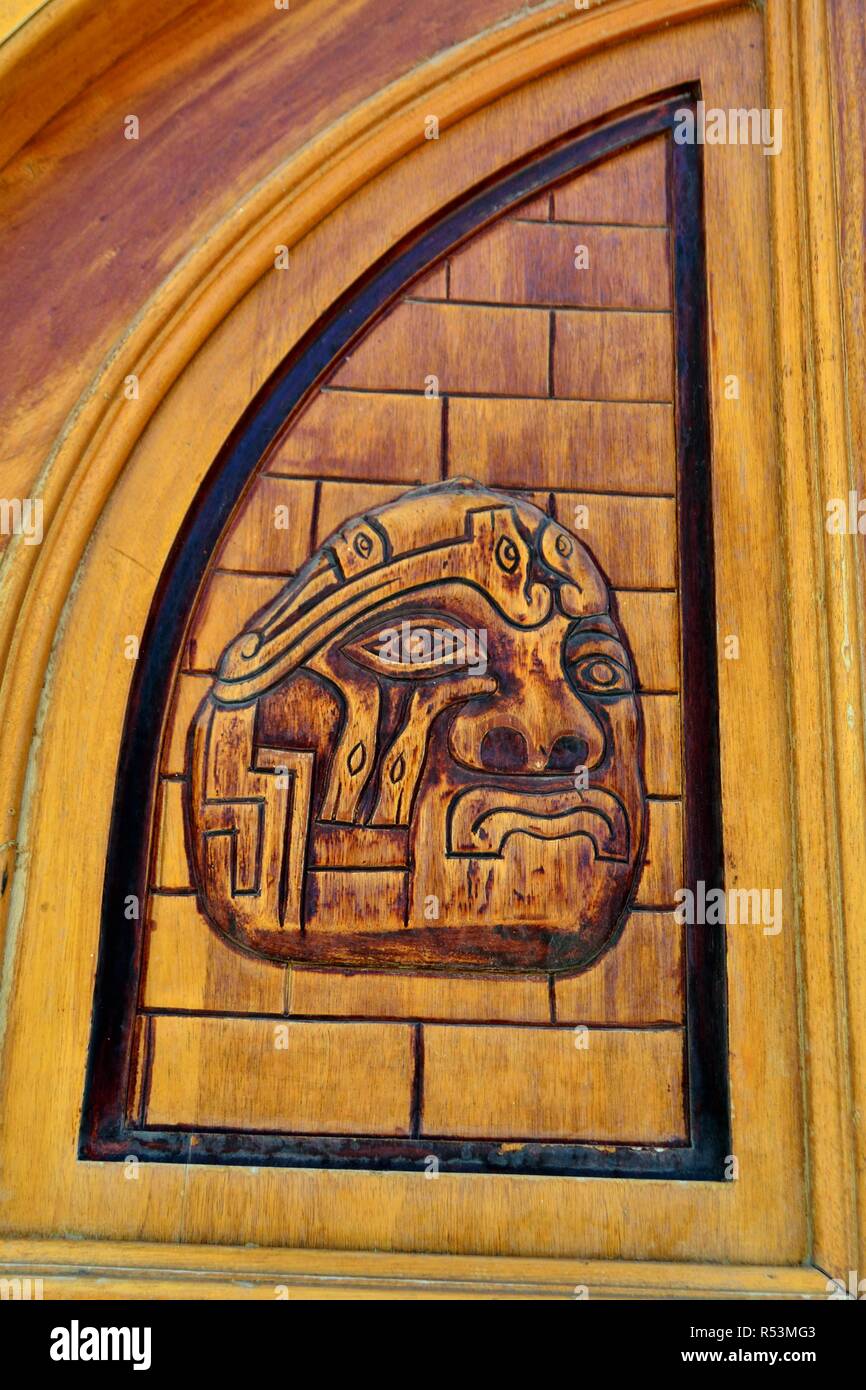 Inca wood carving hi-res stock photography and images - Alamy