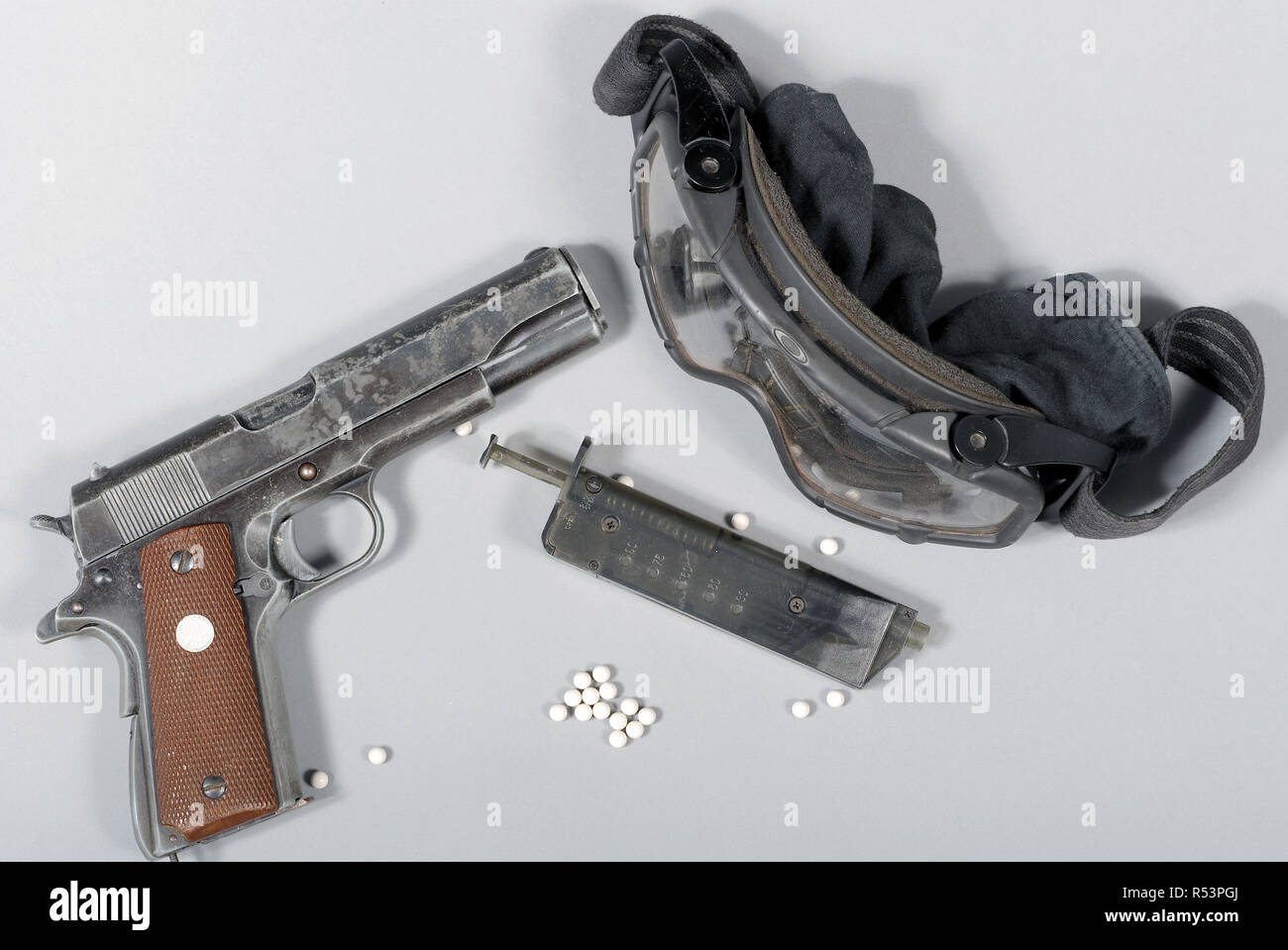 Colt 1911 pistol hi-res stock photography and images - Alamy