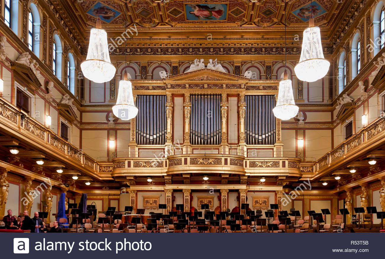 Musikverein Concert Hall Vienna Stock Photos & Musikverein Concert Hall ...