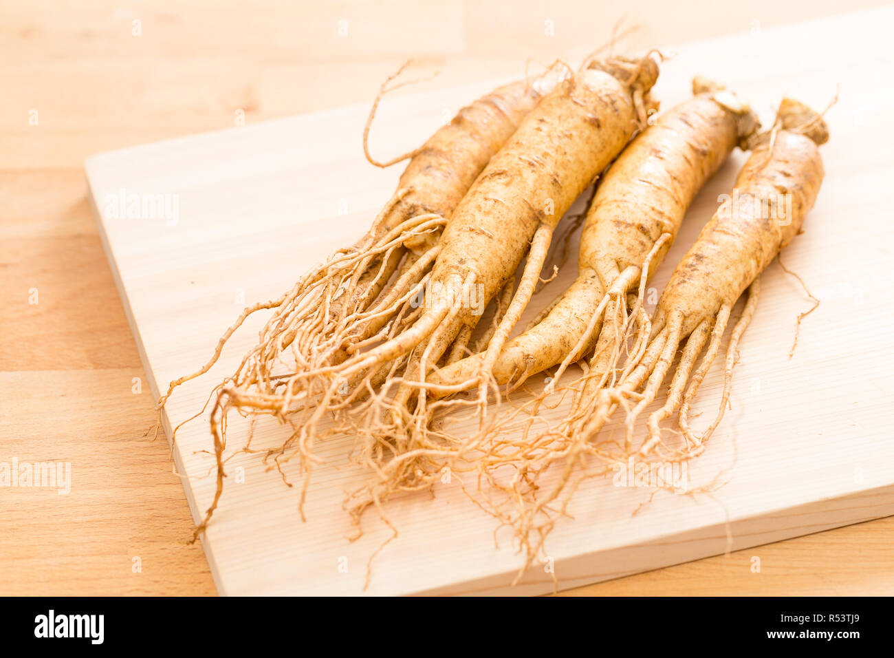 Backdrop ginseng white hi-res stock photography and images - Alamy
