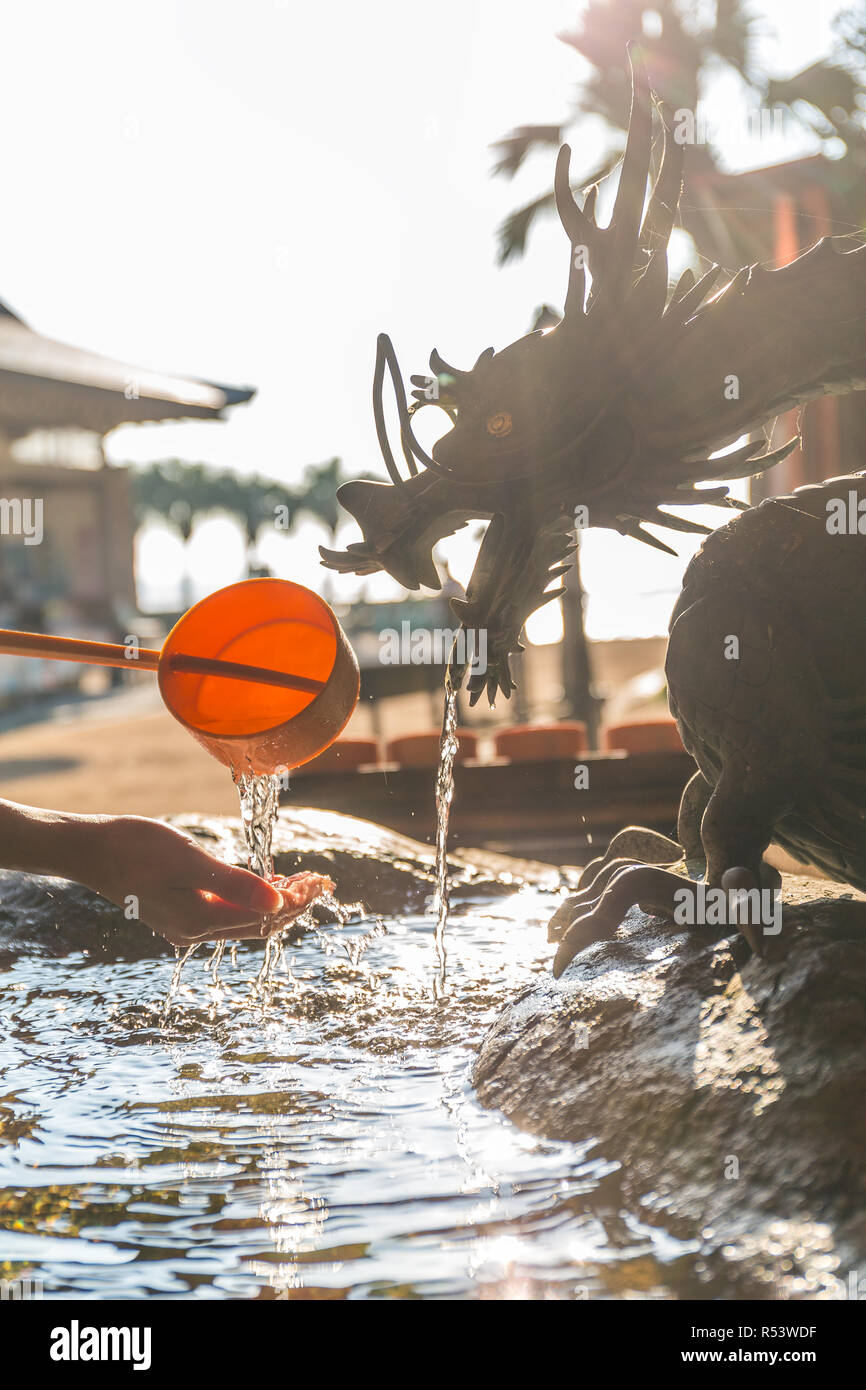 Dragon Head Water Fountain Statue High Resolution Stock Photography and ...