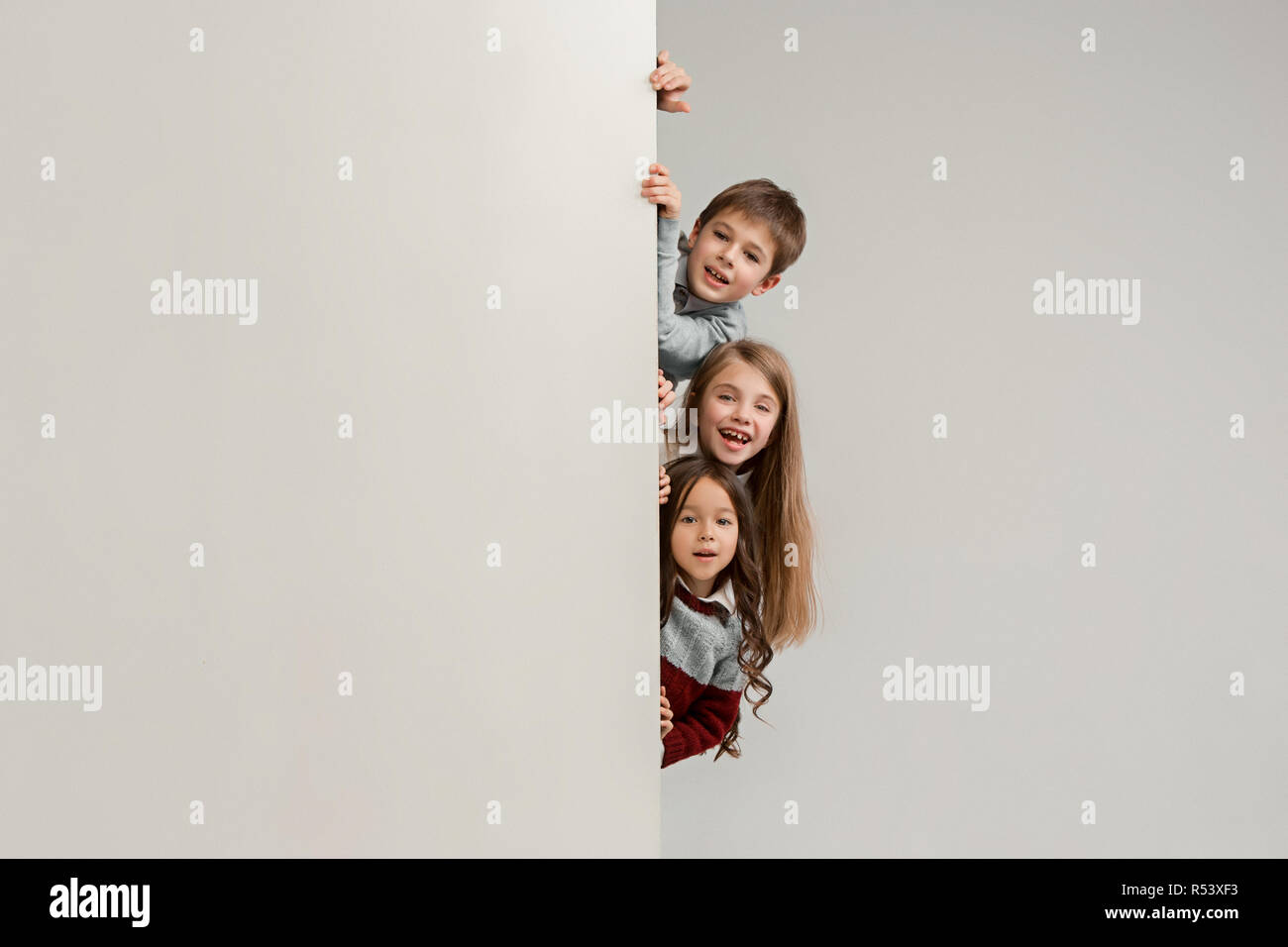 little girl with blank white board Stock Photo - Alamy