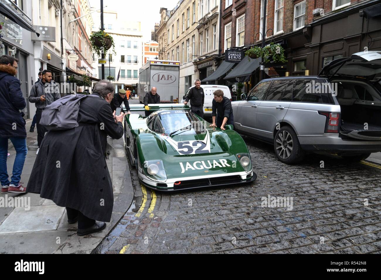 London, UK. 29th Nov, 2018. A 1985 TWR Jaguar XJR-6 world enduance ...