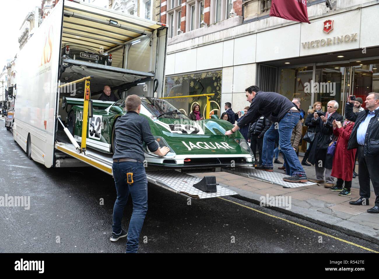 London, UK. 29th Nov, 2018. A 1985 TWR Jaguar XJR-6 world enduance ...