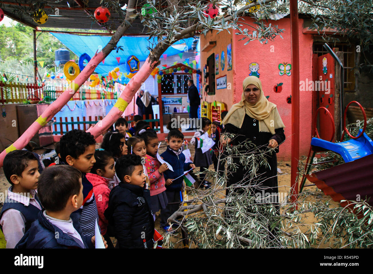 November 29, 2018 - The Cairo kindergarten in Gaza City organizes a ...