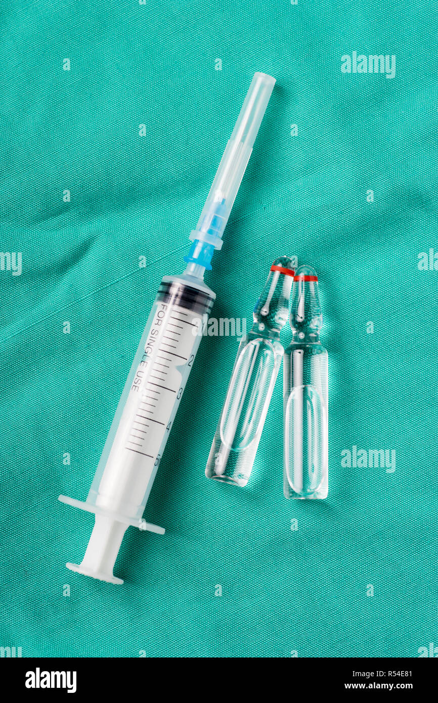 medical syringe and vials Stock Photo - Alamy