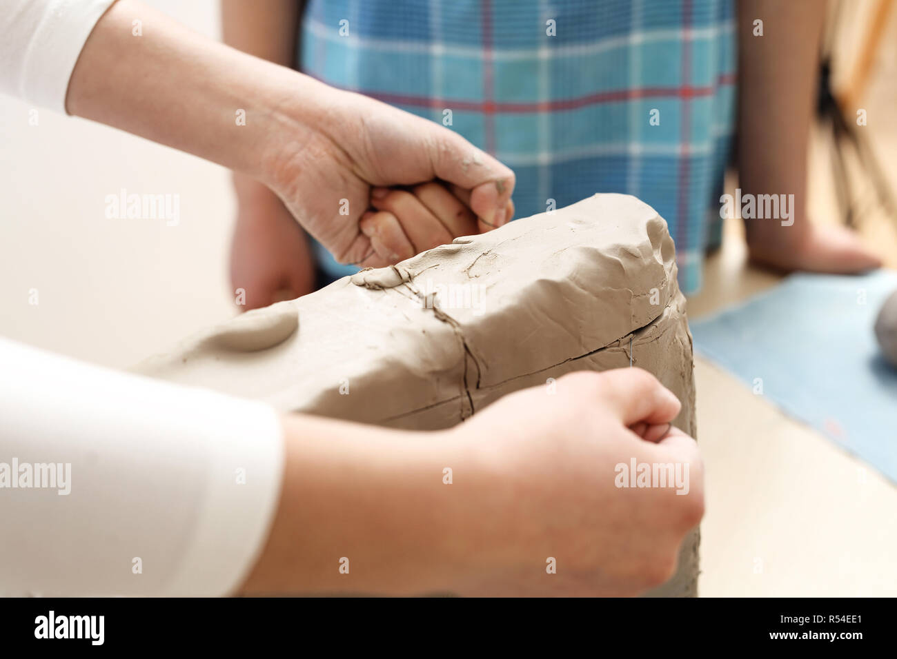 clipping the clay block with a vein. animation classes for children ...