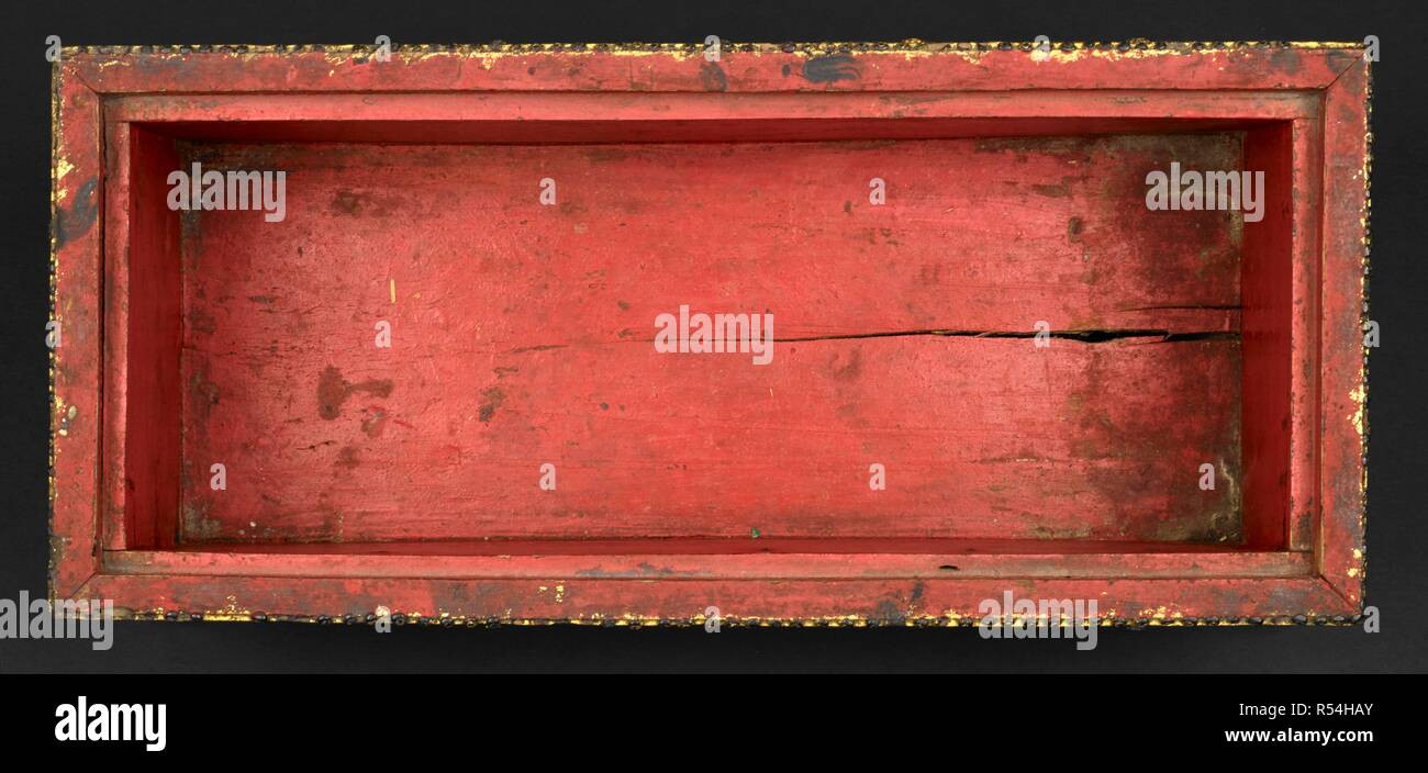 The inside of a box made to contain a manuscript. 19th Century lacquer ...