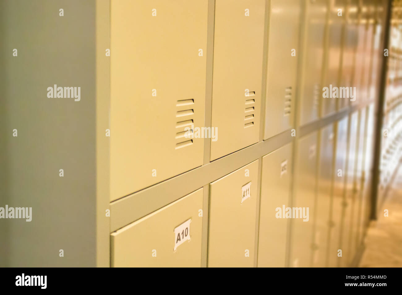 Lockers inside school building hi-res stock photography and images - Alamy