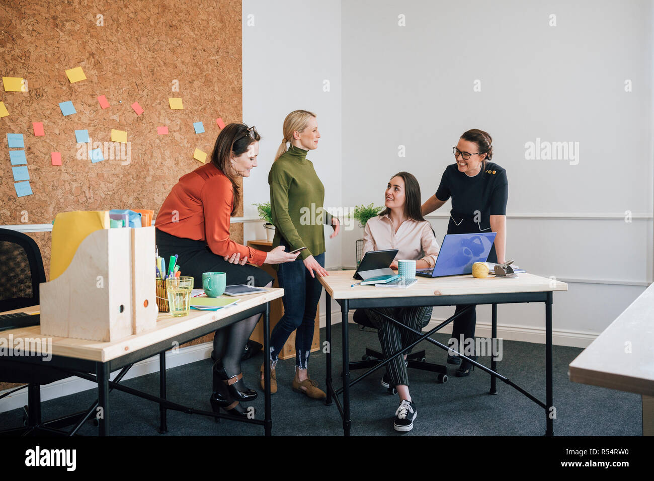 Teenager office work experience hi-res stock photography and images - Alamy